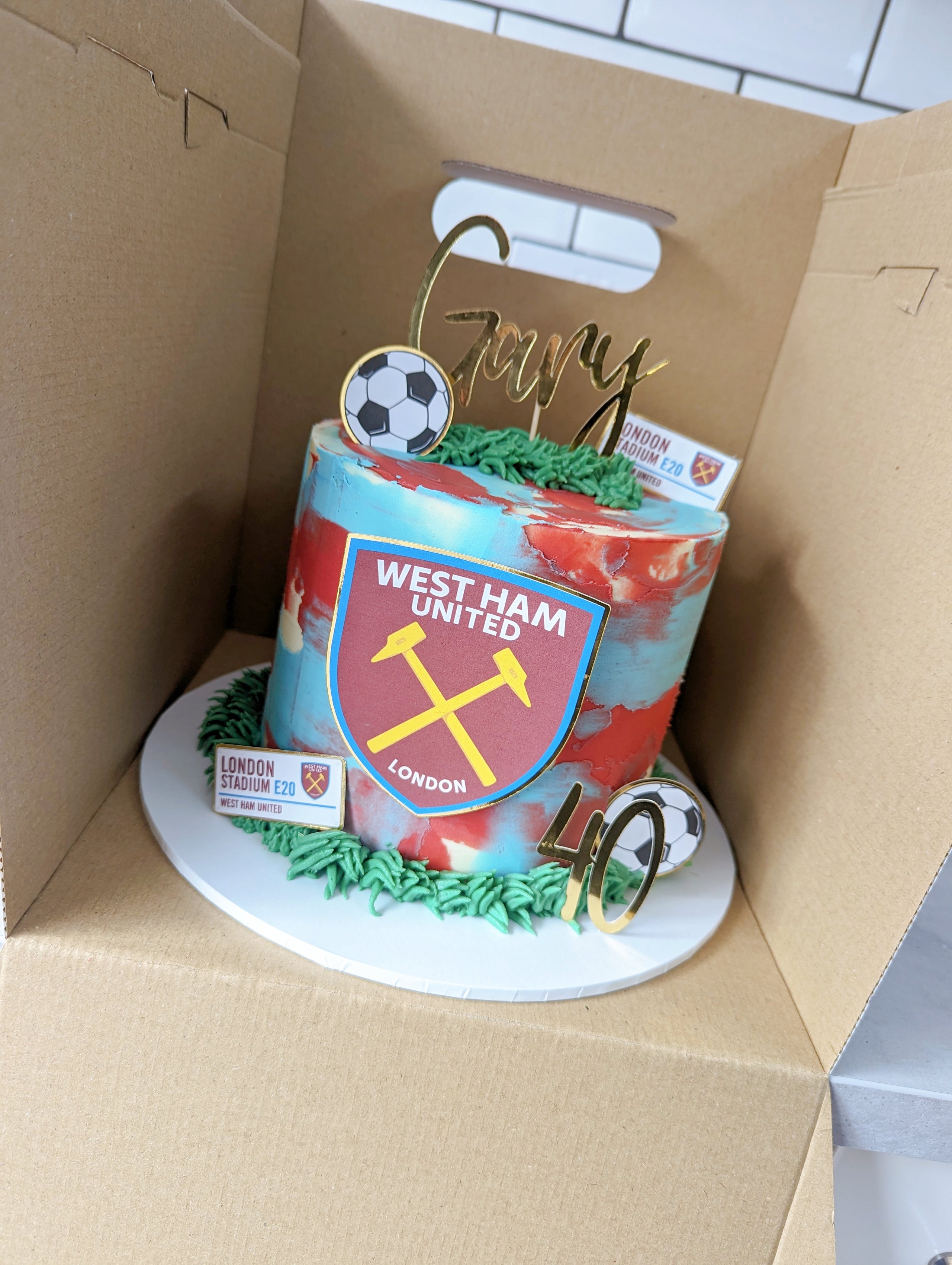 Sports Team Cakes | Sapphire Cake Co.